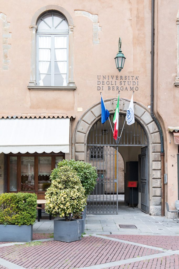 12 ore in Bergamo, Italia. Ponturi, locuri de vazut si poze